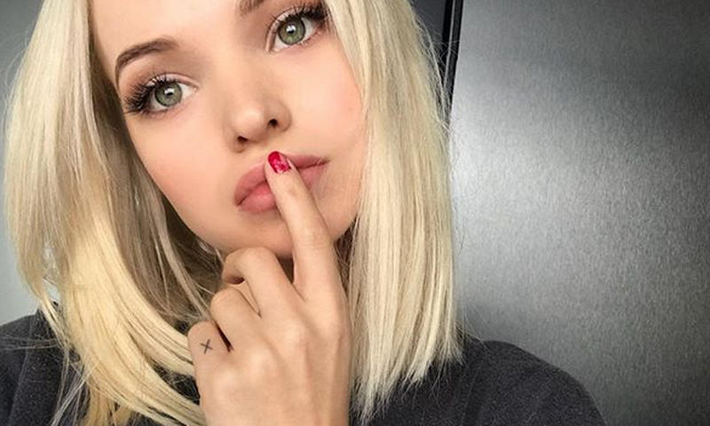 5 Celebs Who Wear Fake Contact Lenses And 5 Whose Eye Color Is Totally 